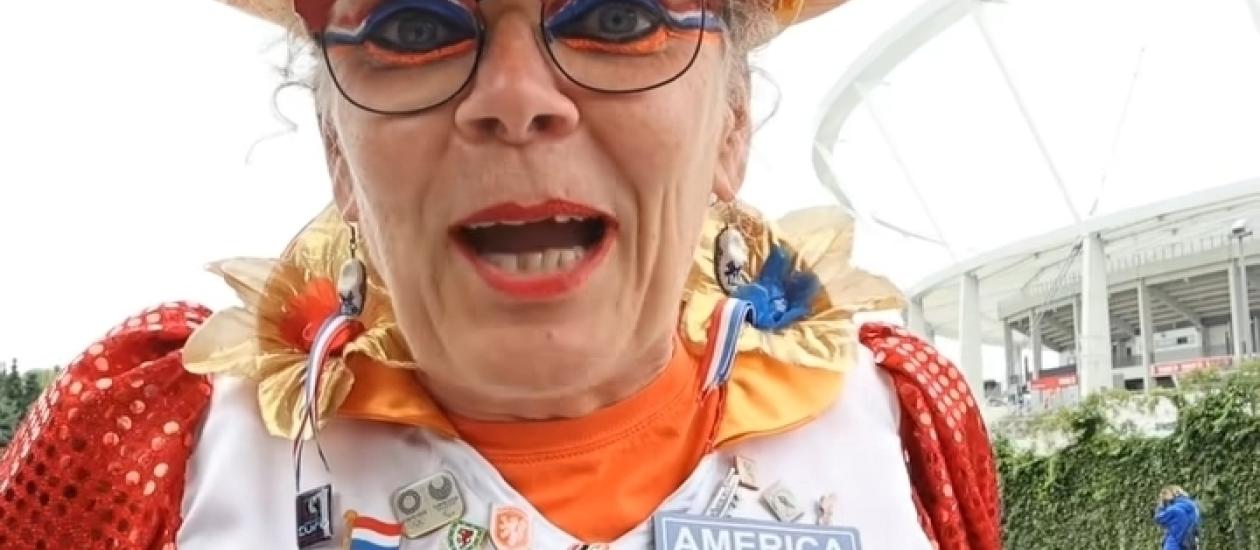 Diehard Oranjefan Miek van Rens volgt Nederlands Elftal op de voet in ...